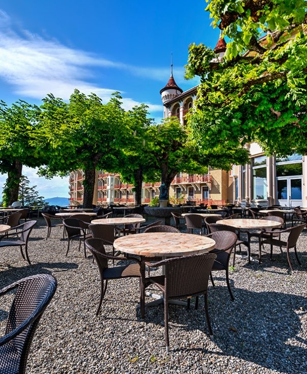 SHMS - Swiss Hotel management School - Hospitality Education Experts